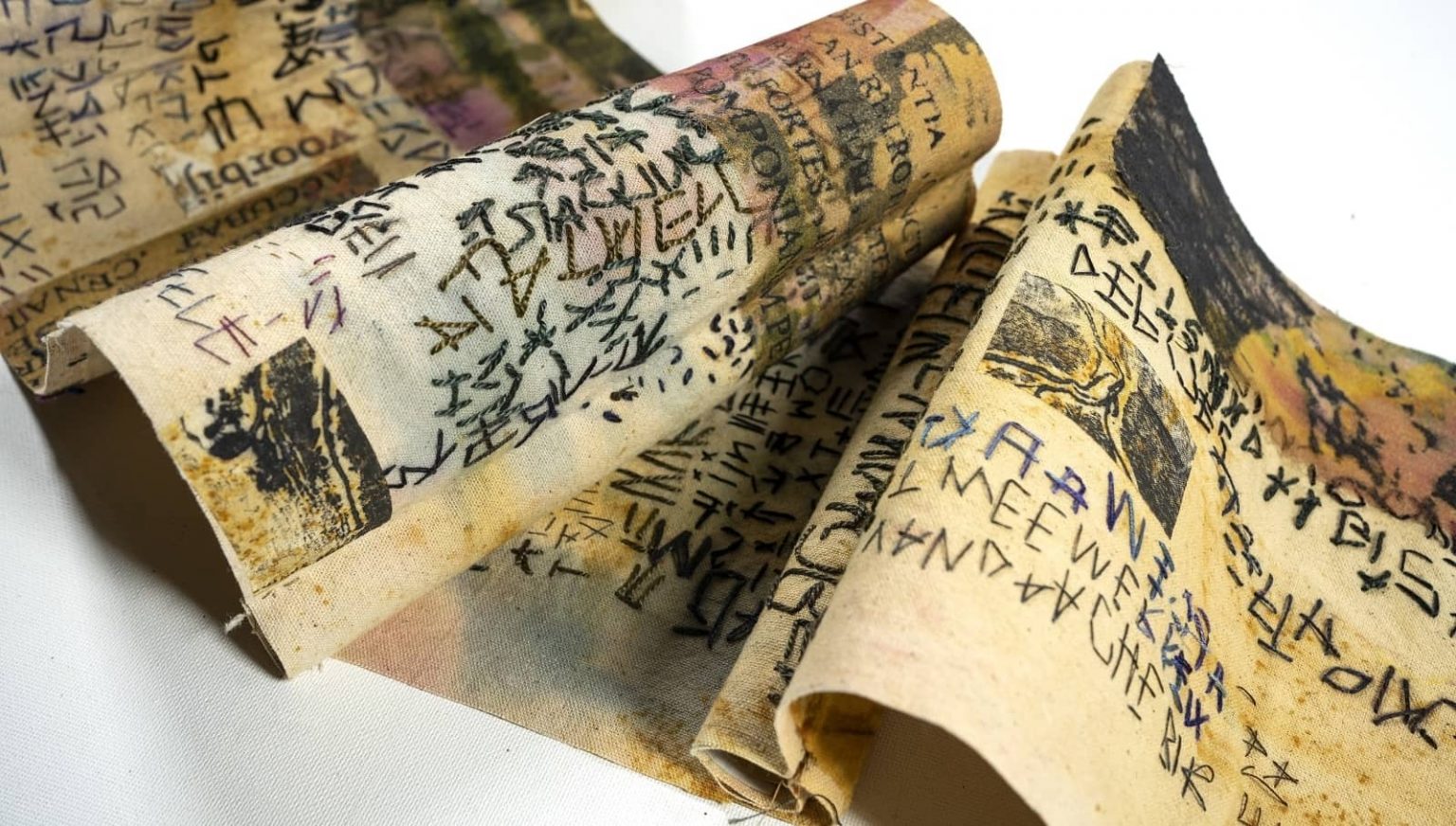 Asemic Writing and the Desire for the Esoteric